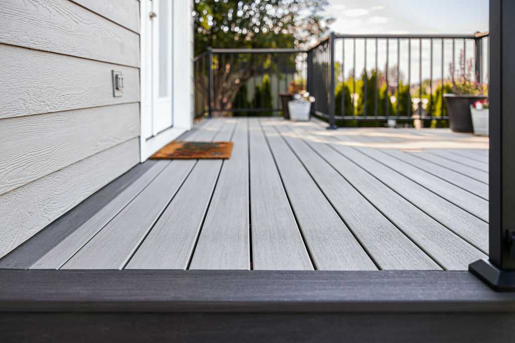 Elevate Your Outdoor Living with Simpson Decks & Construction
